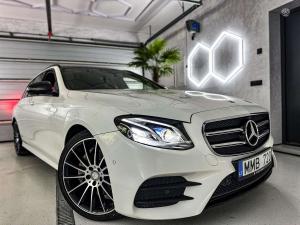 White Mercedes-Benz E 220 2018 in Kaunas, with an engine capacity of 2.00 L and mileage of 328 thousand km for 14200 €, photo 3 on AUTOMOTO.COM.LV