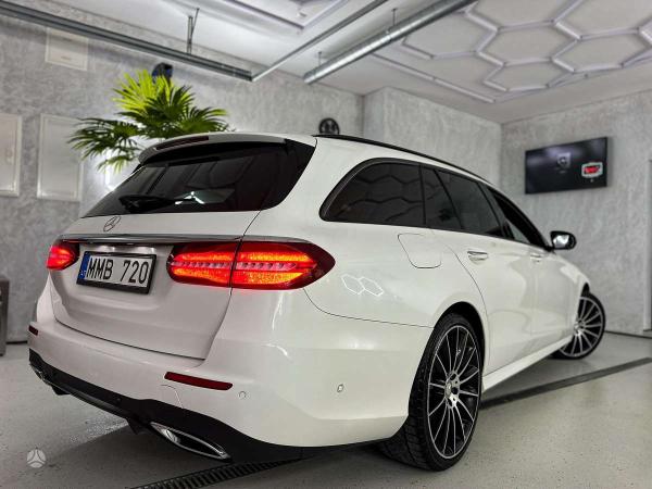 Белый Мерседес E 220 2018 в Каунас, объемом двигателя 2.00 л и пробегом 328 тыс. км за 14200 €, фото 9 на AUTOMOTO.COM.LV