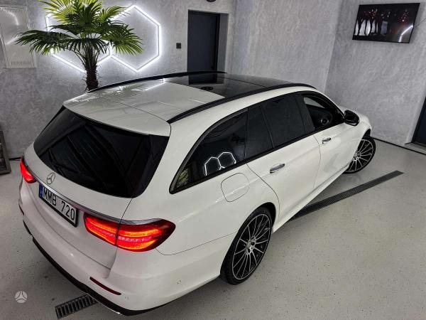 Белый Мерседес E 220 2018 в Каунас, объемом двигателя 2.00 л и пробегом 328 тыс. км за 14200 €, фото 10 на AUTOMOTO.COM.LV