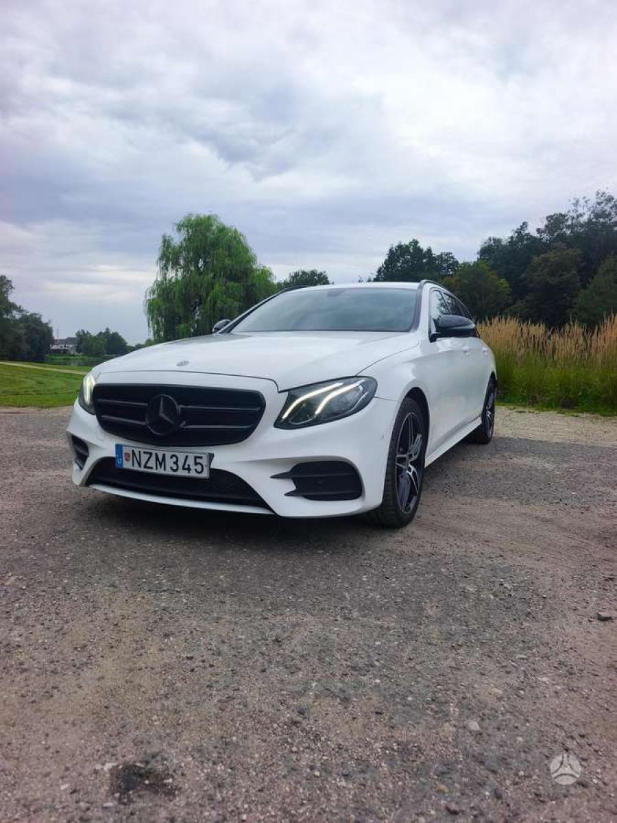 Balts Mercedes-Benz E 220 2018 Šakiai, ar dzinēja tilpumu 1.95 L un nobraukumu 447 tūkst. km par 15500 €, foto 3 vietnē AUTOMOTO.COM.LV