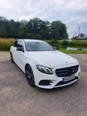 Balts Mercedes-Benz E 220 2018 Šakiai, ar dzinēja tilpumu 1.95 L un nobraukumu 447 tūkst. km par 15500 €, foto 7 vietnē AUTOMOTO.COM.LV