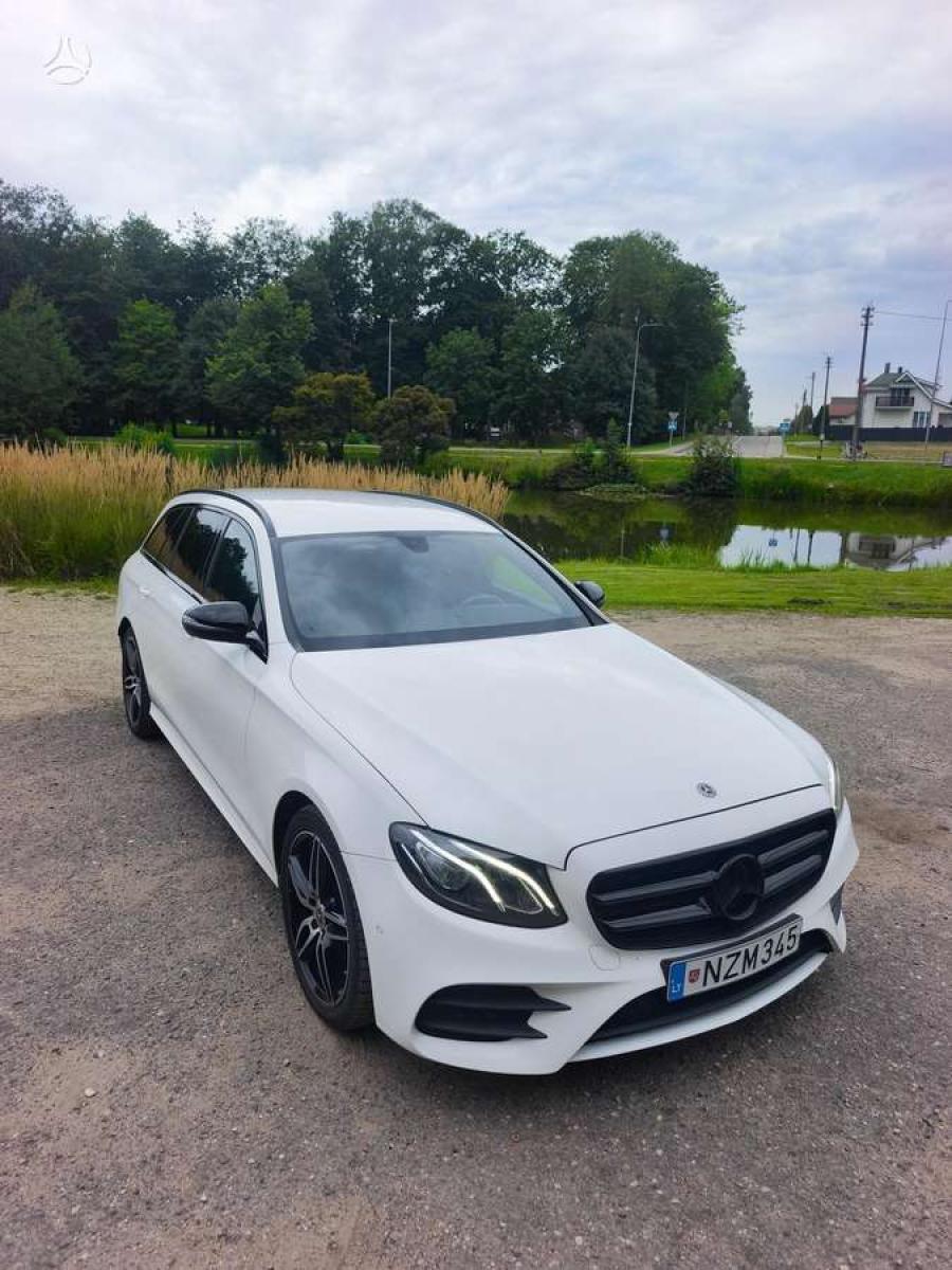 Balts Mercedes-Benz E 220 2018 Šakiai, ar dzinēja tilpumu 1.95 L un nobraukumu 447 tūkst. km par 15500 €, foto 8 vietnē AUTOMOTO.COM.LV