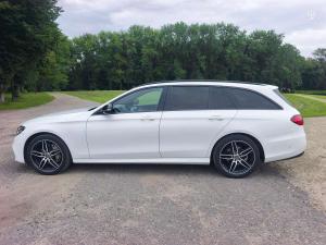 Balts Mercedes-Benz E 220 2018 Šakiai, ar dzinēja tilpumu 1.95 L un nobraukumu 447 tūkst. km par 15500 €, foto 22 vietnē AUTOMOTO.COM.LV