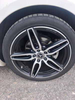 Balts Mercedes-Benz E 220 2018 Šakiai, ar dzinēja tilpumu 1.95 L un nobraukumu 447 tūkst. km par 15500 €, foto 25 vietnē AUTOMOTO.COM.LV