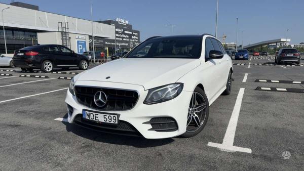 Мерседес E 220 2018 в Вильнюс на AUTOMOTO.COM.LV Белый Мерседес E 220 2018 в Вильнюс, объемом двигателя 1.95 л и пробегом 250 тыс. км за 19800 €, фото 1 на AUTOMOTO.COM.LV