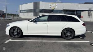 Белый Мерседес E 220 2018 в Вильнюс, объемом двигателя 1.95 л и пробегом 250 тыс. км за 19800 €, фото 10 на AUTOMOTO.COM.LV