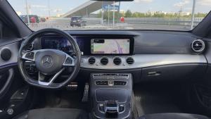 Белый Мерседес E 220 2018 в Вильнюс, объемом двигателя 1.95 л и пробегом 250 тыс. км за 19800 €, фото 12 на AUTOMOTO.COM.LV