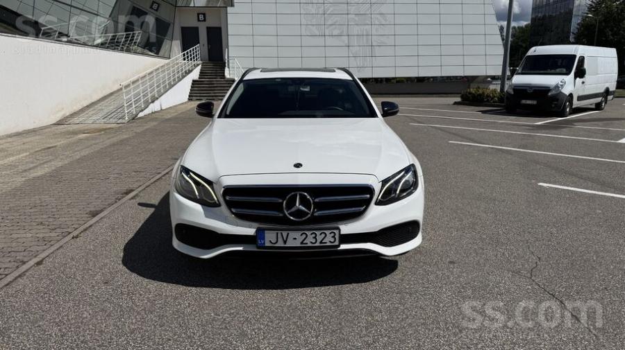 Balts Mercedes-Benz E 220 2019 Rīga, ar dzinēja tilpumu 2.00 L un nobraukumu 395 tūkst. km par 12499 €, foto 3 vietnē AUTOMOTO.COM.LV