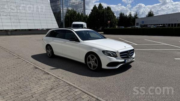 Balts Mercedes-Benz E 220 2019 Rīga, ar dzinēja tilpumu 2.00 L un nobraukumu 395 tūkst. km par 12499 €, foto 3 vietnē AUTOMOTO.COM.LV