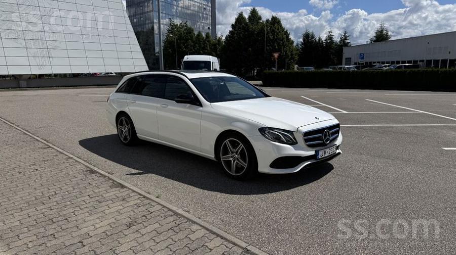 Balts Mercedes-Benz E 220 2019 Rīga, ar dzinēja tilpumu 2.00 L un nobraukumu 395 tūkst. km par 12499 €, foto 4 vietnē AUTOMOTO.COM.LV
