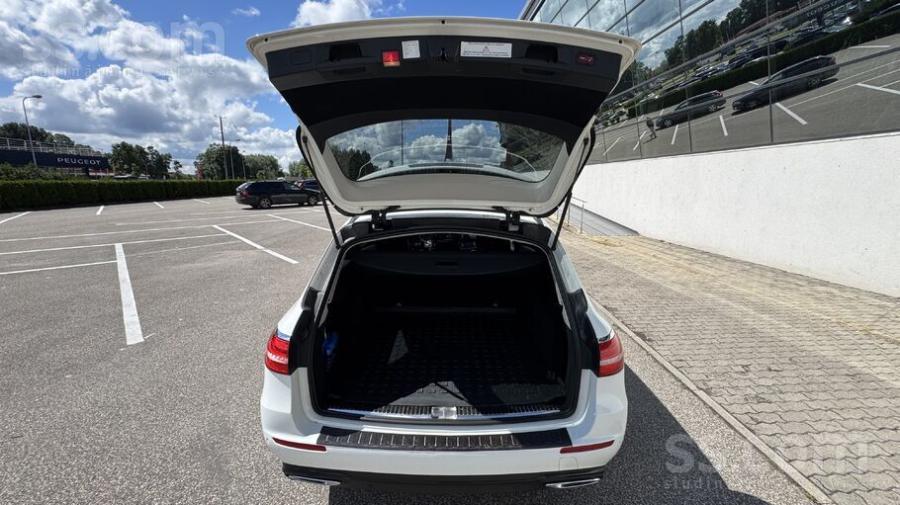 Balts Mercedes-Benz E 220 2019 Rīga, ar dzinēja tilpumu 2.00 L un nobraukumu 395 tūkst. km par 12499 €, foto 8 vietnē AUTOMOTO.COM.LV