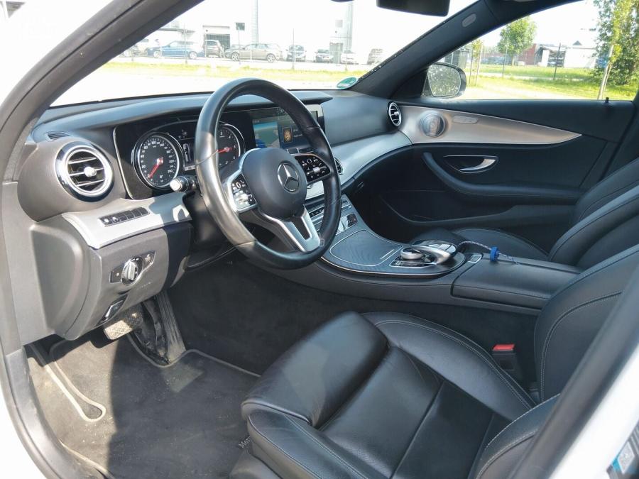 Balts Mercedes-Benz E 220 2020 Kaišiadorys, ar dzinēja tilpumu 1.90 L un nobraukumu 156 tūkst. km par 20990 €, foto 8 vietnē AUTOMOTO.COM.LV