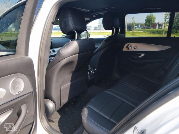 Balts Mercedes-Benz E 220 2020 Kaišiadorys, ar dzinēja tilpumu 1.90 L un nobraukumu 156 tūkst. km par 20990 €, foto 10 vietnē AUTOMOTO.COM.LV