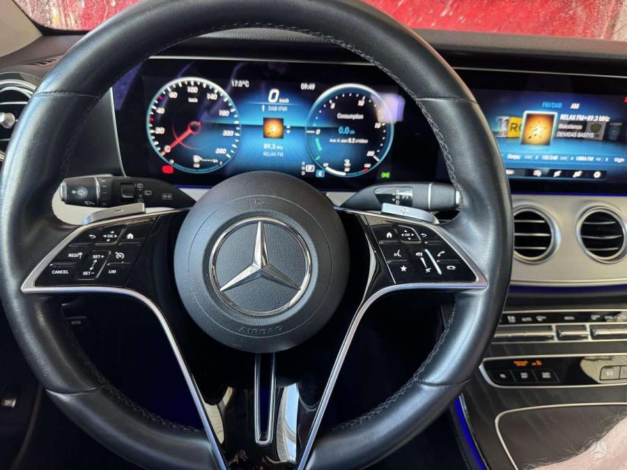 Белый Мерседес E 220 2021 в Таураге, объемом двигателя 1.95 л и пробегом 330 тыс. км за 17500 €, фото 41 на AUTOMOTO.COM.LV