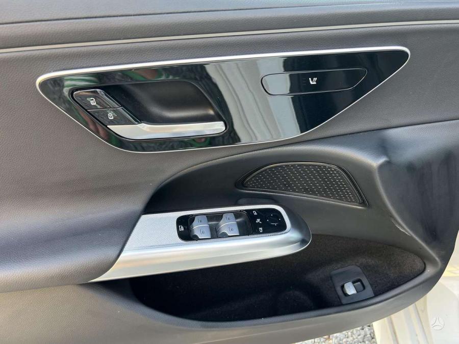 Белый Мерседес E 220 2023 в Каунас, объемом двигателя 1.99 л и пробегом 46 тыс. км за 22750 €, фото 55 на AUTOMOTO.COM.LV