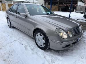 Yellow Mercedes-Benz E 220 2004 in Marijampole, with an engine capacity of 2.15 L and mileage of 273 thousand km for 2800 €, photo 16 on AUTOMOTO.COM.LV