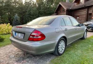 Yellow Mercedes-Benz E 220 2004 in Marijampole, with an engine capacity of 2.15 L and mileage of 273 thousand km for 2800 €, photo 18 on AUTOMOTO.COM.LV