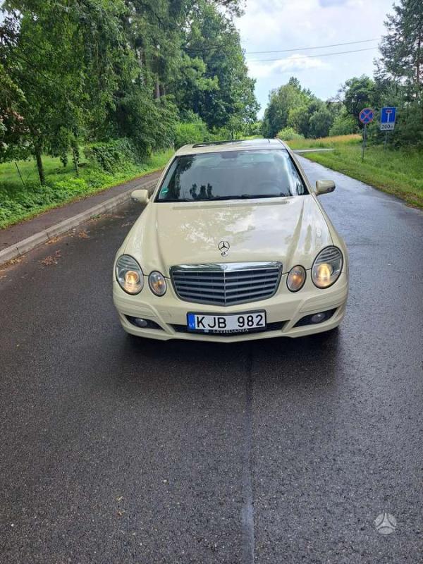 Dzeltens Mercedes-Benz E 220 2008 Kauņa, ar dzinēja tilpumu 2.20 L un nobraukumu 4 tūkst. km par 2600 €, foto 2 vietnē AUTOMOTO.COM.LV