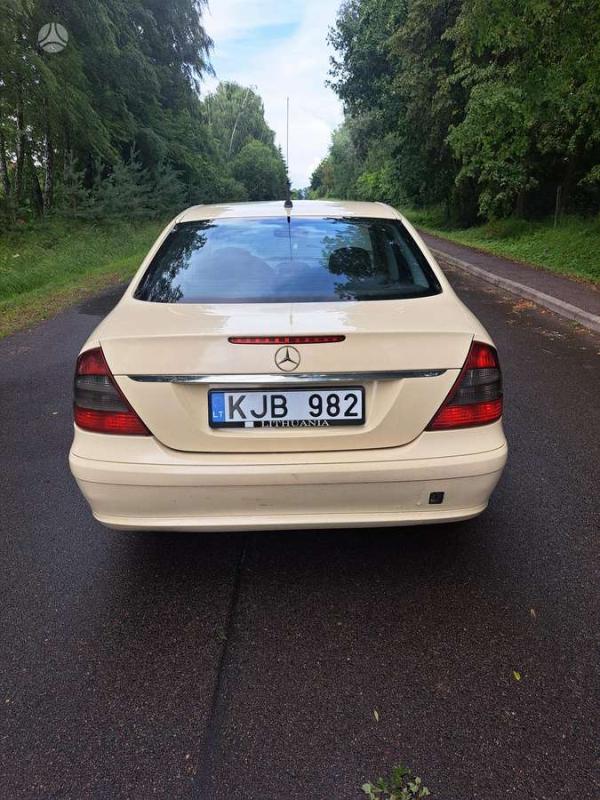 Dzeltens Mercedes-Benz E 220 2008 Kauņa, ar dzinēja tilpumu 2.20 L un nobraukumu 4 tūkst. km par 2600 €, foto 6 vietnē AUTOMOTO.COM.LV