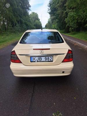 Yellow Mercedes-Benz E 220 2008 in Kaunas, with an engine capacity of 2.20 L and mileage of 4 thousand km for 2600 €, photo 7 on AUTOMOTO.COM.LV