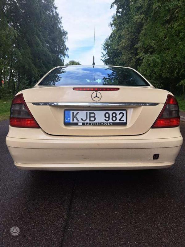 Dzeltens Mercedes-Benz E 220 2008 Kauņa, ar dzinēja tilpumu 2.20 L un nobraukumu 4 tūkst. km par 2600 €, foto 7 vietnē AUTOMOTO.COM.LV