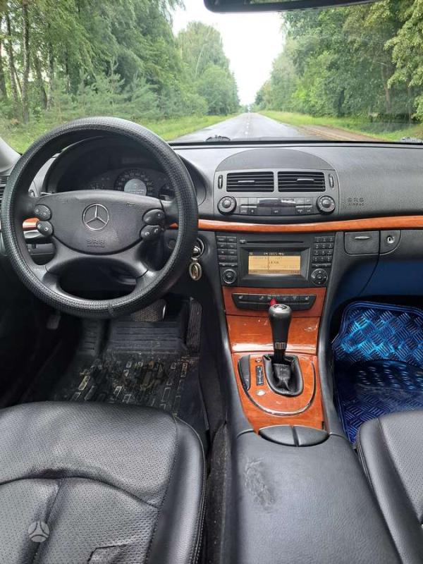 Dzeltens Mercedes-Benz E 220 2008 Kauņa, ar dzinēja tilpumu 2.20 L un nobraukumu 4 tūkst. km par 2600 €, foto 10 vietnē AUTOMOTO.COM.LV