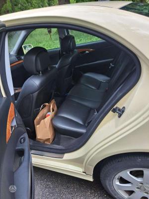 Yellow Mercedes-Benz E 220 2008 in Kaunas, with an engine capacity of 2.20 L and mileage of 4 thousand km for 2600 €, photo 17 on AUTOMOTO.COM.LV