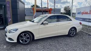 Yellow Mercedes-Benz E 220 2015 in Marijampole, with an engine capacity of 2.14 L and mileage of 516 thousand km for 7390 €, photo 8 on AUTOMOTO.COM.LV