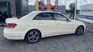 Yellow Mercedes-Benz E 220 2015 in Marijampole, with an engine capacity of 2.14 L and mileage of 516 thousand km for 7390 €, photo 9 on AUTOMOTO.COM.LV