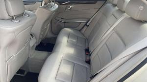 Yellow Mercedes-Benz E 220 2015 in Marijampole, with an engine capacity of 2.14 L and mileage of 516 thousand km for 7390 €, photo 17 on AUTOMOTO.COM.LV