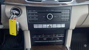 Yellow Mercedes-Benz E 220 2015 in Marijampole, with an engine capacity of 2.14 L and mileage of 516 thousand km for 7390 €, photo 22 on AUTOMOTO.COM.LV