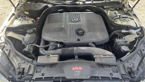 Yellow Mercedes-Benz E 220 2015 in Marijampole, with an engine capacity of 2.14 L and mileage of 516 thousand km for 7390 €, photo 38 on AUTOMOTO.COM.LV