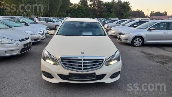 Dzeltens Mercedes-Benz E 220 2014 Rīga, ar dzinēja tilpumu 2.20 L un nobraukumu 0 tūkst. km par 5500 €, foto 1 vietnē AUTOMOTO.COM.LV