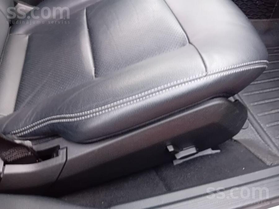 Dzeltens Mercedes-Benz E 220 2014 Rīga, ar dzinēja tilpumu 2.20 L un nobraukumu 0 tūkst. km par 5500 €, foto 18 vietnē AUTOMOTO.COM.LV