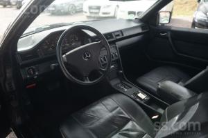 Black Mercedes-Benz e-230 1988 in Liepaja, with an engine capacity of 2.30 L and mileage of 386 thousand km for 7200 €, photo 16 on AUTOMOTO.COM.LV