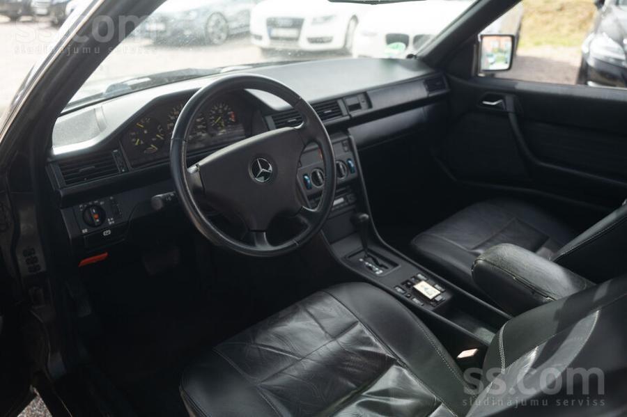 Black Mercedes-Benz e-230 1988 in Liepaja, with an engine capacity of 2.30 L and mileage of 386 thousand km for 7200 €, photo 16 on AUTOMOTO.COM.LV