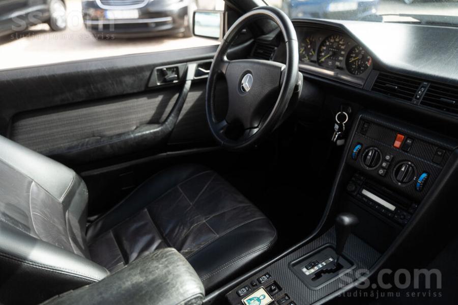 Melns Mercedes-Benz e-230 1988 Liepāja, ar dzinēja tilpumu 2.30 L un nobraukumu 386 tūkst. km par 6900 €, foto 22 vietnē AUTOMOTO.COM.LV