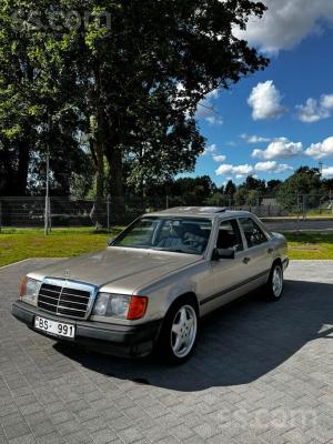Brūns Mercedes-Benz e-230 1986 Saldus, ar dzinēja tilpumu 2.30 L un nobraukumu 267 tūkst. km par 3100 €, foto 3 vietnē AUTOMOTO.COM.LV