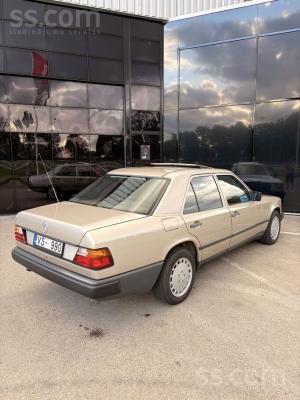 Pelēks Mercedes-Benz e-230 1988 Rīga, ar dzinēja tilpumu 2.30 L un nobraukumu 251 tūkst. km par 6900 €, foto 3 vietnē AUTOMOTO.COM.LV