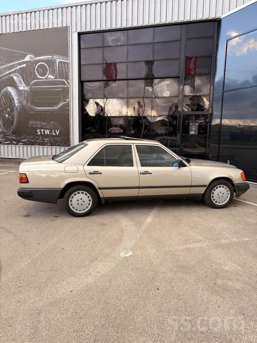 Pelēks Mercedes-Benz e-230 1988 Rīga, ar dzinēja tilpumu 2.30 L un nobraukumu 251 tūkst. km par 6900 €, foto 4 vietnē AUTOMOTO.COM.LV