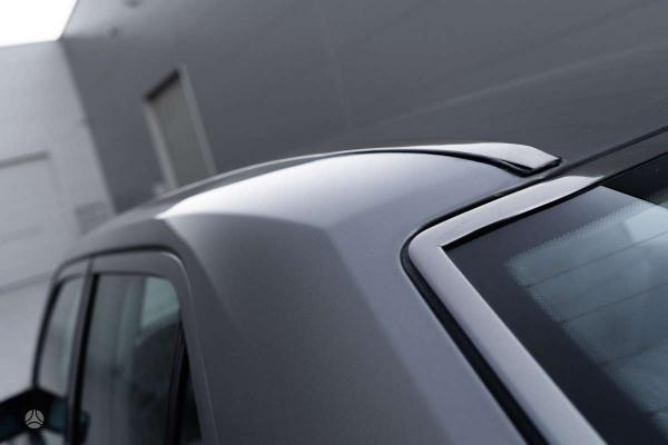 Pelēks Mercedes-Benz e-230 1991 Viļņa, ar dzinēja tilpumu 2.30 L un nobraukumu 168 tūkst. km par 7000 €, foto 8 vietnē AUTOMOTO.COM.LV