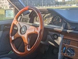 Pelēks Mercedes-Benz e-230 1993 Rīga, ar dzinēja tilpumu 2.00 L un nobraukumu 199 tūkst. km par 2999 €, foto 9 vietnē AUTOMOTO.COM.LV