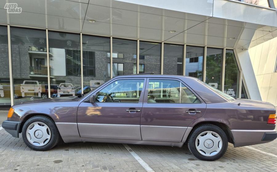 Mercedes-Benz e-230 1991 in Vilnius, with an engine capacity of 2.30 L and mileage of 189 thousand km for 2400 €, photo 6 on AUTOMOTO.COM.LV
