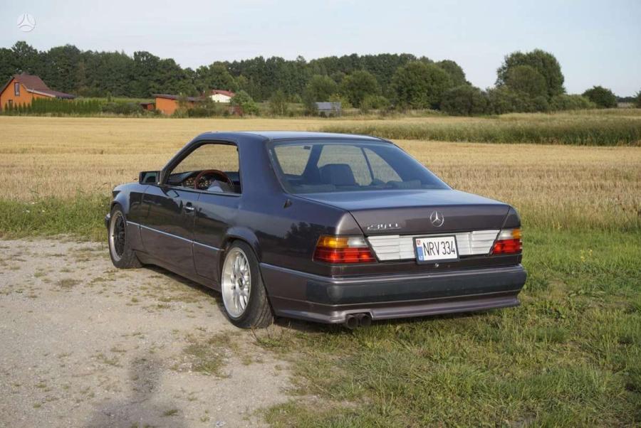 Violet Mercedes-Benz e-230 1991 in Klaipeda, with an engine capacity of 2.30 L and mileage of 230 thousand km for 4900 €, photo 5 on AUTOMOTO.COM.LV