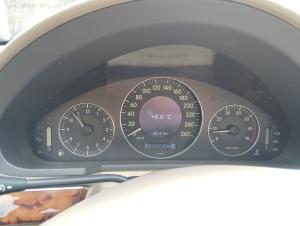 Черный Мерседес E 240 2002 в Клайпеда, объемом двигателя 2.40 л и пробегом 314 тыс. км за 2990 €, фото 10 на AUTOMOTO.COM.LV