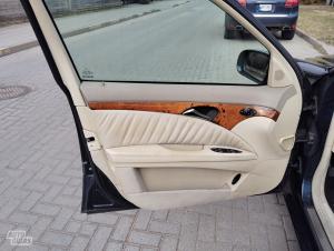 Черный Мерседес E 240 2002 в Клайпеда, объемом двигателя 2.40 л и пробегом 314 тыс. км за 2990 €, фото 15 на AUTOMOTO.COM.LV