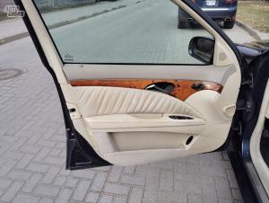 Черный Мерседес E 240 2002 в Клайпеда, объемом двигателя 2.40 л и пробегом 314 тыс. км за 2990 €, фото 16 на AUTOMOTO.COM.LV