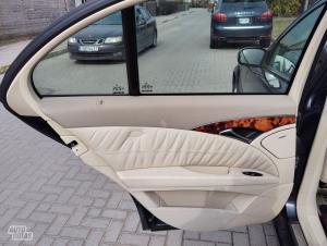 Черный Мерседес E 240 2002 в Клайпеда, объемом двигателя 2.40 л и пробегом 314 тыс. км за 2990 €, фото 18 на AUTOMOTO.COM.LV