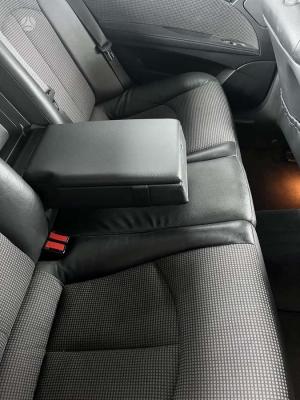 Black Mercedes-Benz E 240 2002 in Kaunas, with an engine capacity of 2.60 L and mileage of 227 thousand km for 4200 €, photo 11 on AUTOMOTO.COM.LV