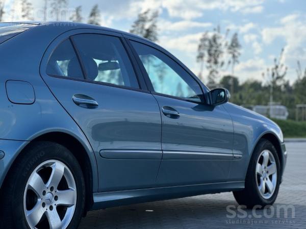 Zils Mercedes-Benz E 240 2002 Valmiera, ar dzinēja tilpumu 2.60 L un nobraukumu 0 tūkst. km par 3690 €, foto 7 vietnē AUTOMOTO.COM.LV